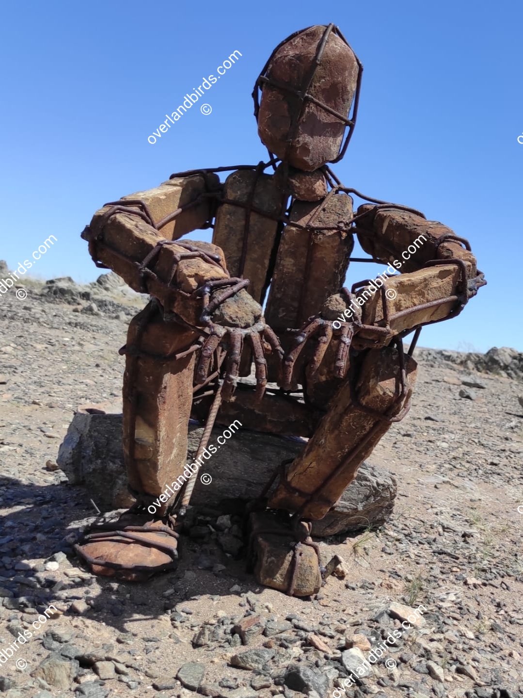 Lone Men of Namibia - Overlandbirds - Overlanding in a Land Rover Defender