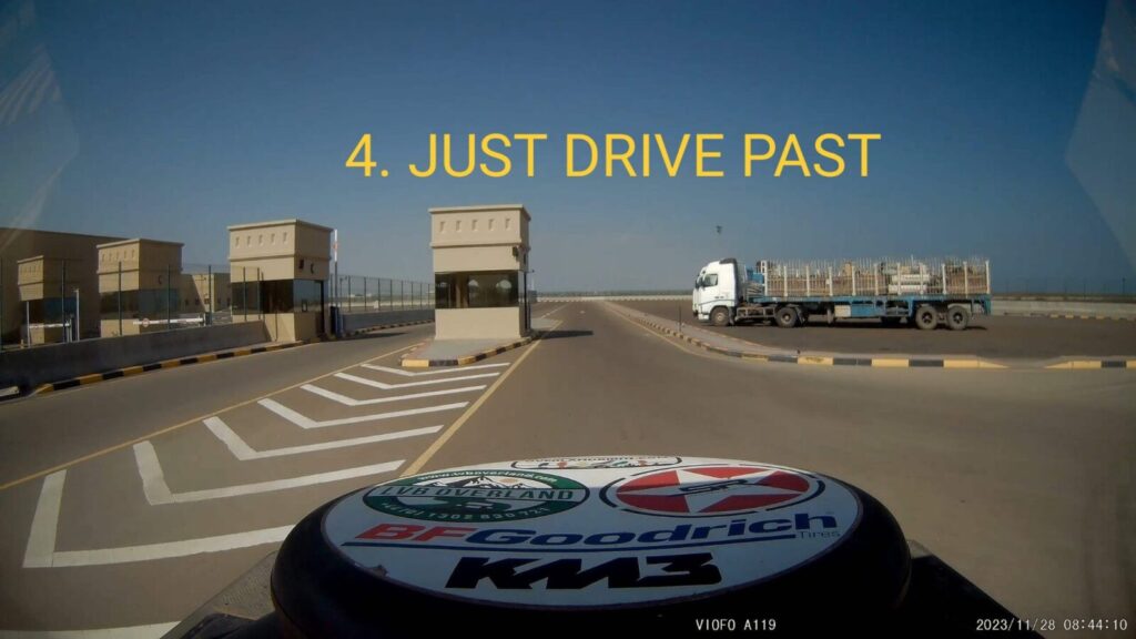 Oman to UAE - Khatmat Border - Overlandbirds - Overlanding in a Land ...