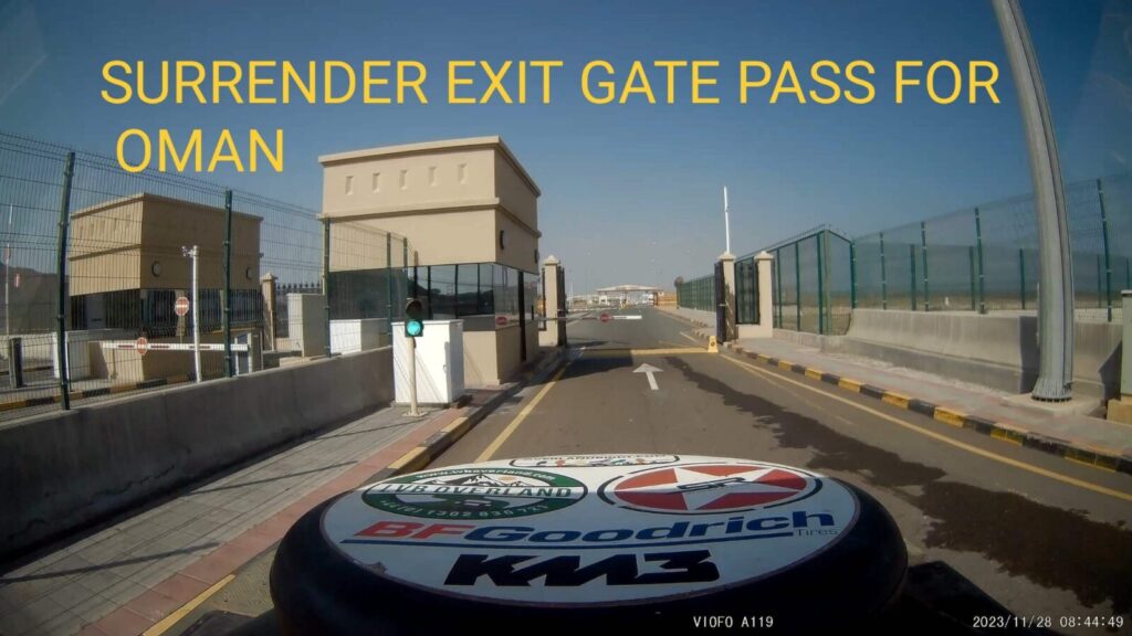 Oman to UAE - Khatmat Border - Overlandbirds - Overlanding in a Land ...
